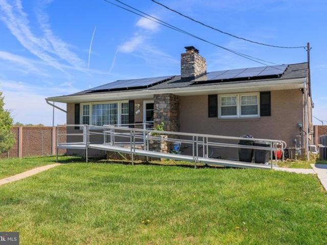 111 Delrey Ave, Catonsville, MD 21228