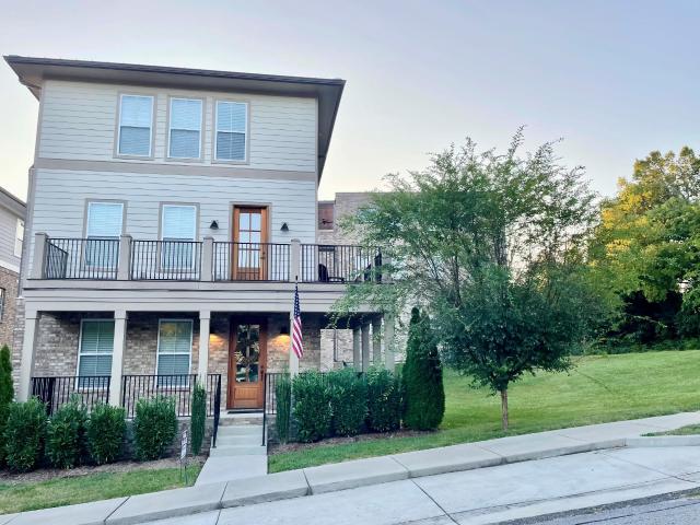 111 Demoss Rd
