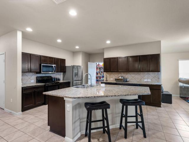 111 Denton Dr