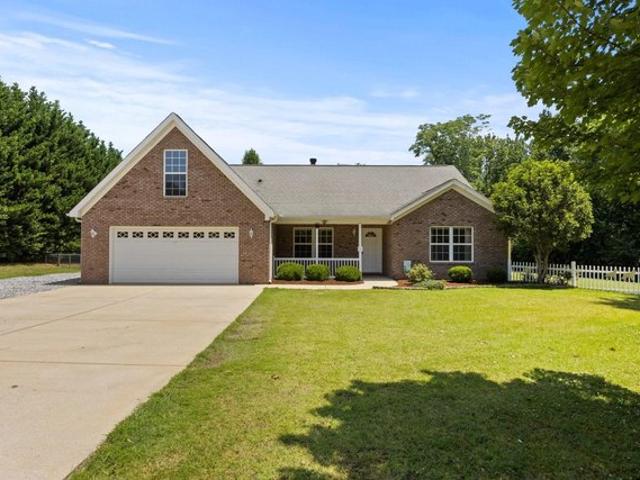 111 Dillard Rd, Duncan, SC 29334