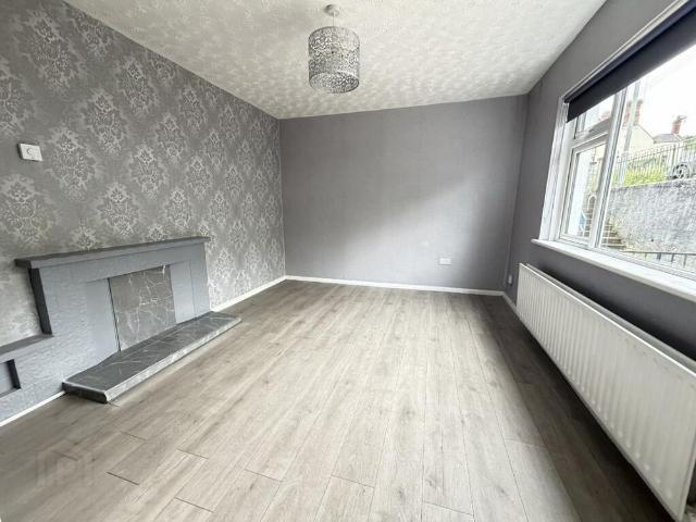 111 Drumalane Park, Newry, BT35 8AU
