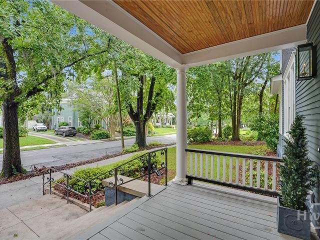 111 E 49th Street