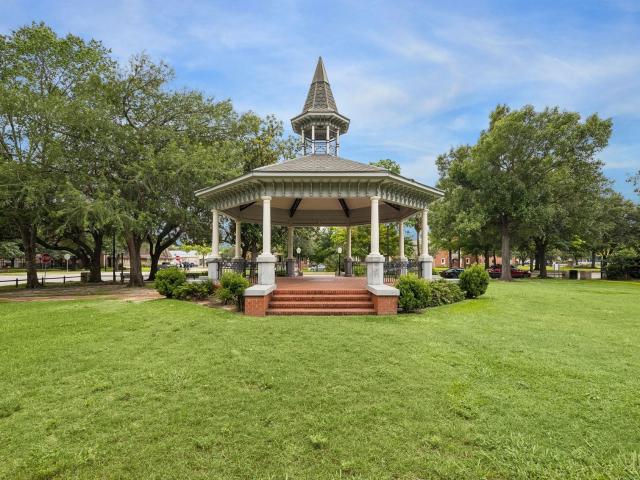 111 E 18th Street, Houston, US, TX