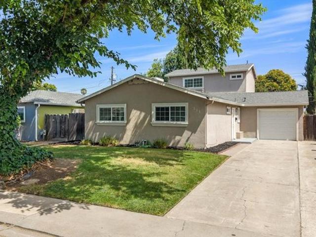 111 E 21st St, Tracy, CA 95376