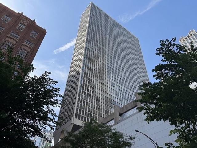 111 E Chestnut St Apt 37C, Chicago, IL 60611
