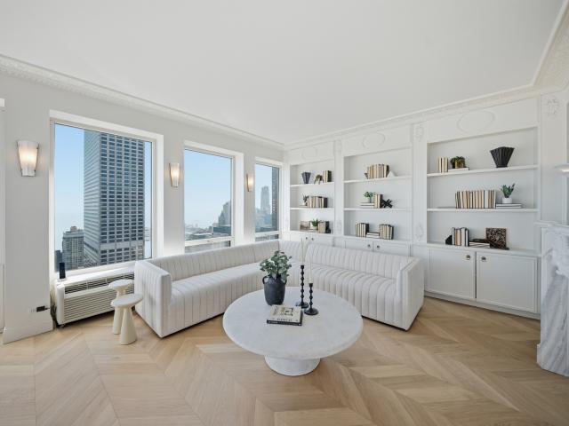 111 E Chestnut Street # PH AB