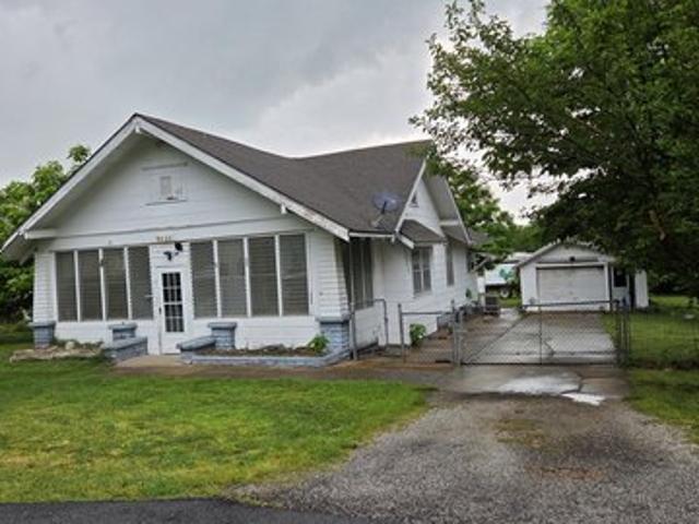 111 E Forest St, Bolivar, MO 65613