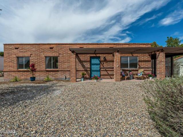 111 E La Grosella, Green Valley, AZ 85614
