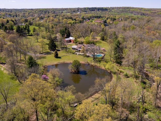 111 East Prospect Street, Hopewell, US, NJ