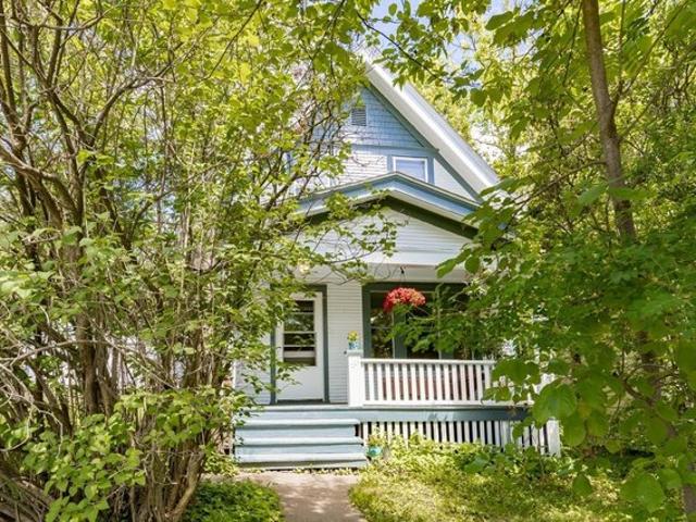 111 Eden Ln, Duluth, MN 55805
