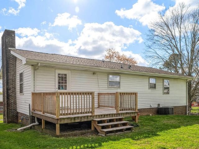 111 Edgewood Circle