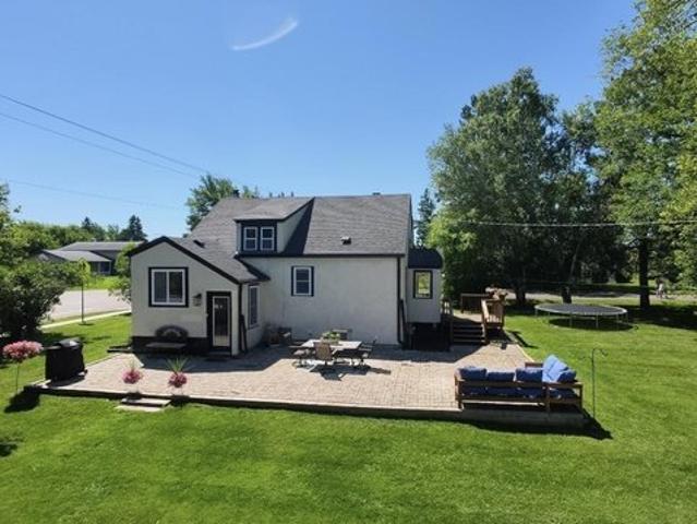 111 Elm St, Floodwood, MN 55736