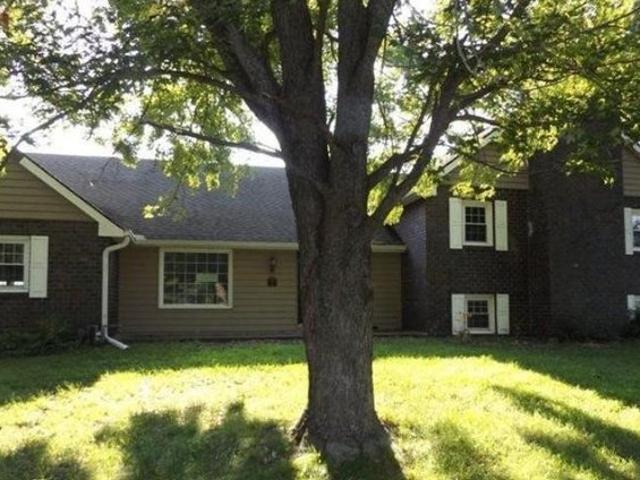 111 Elm St, Lathrop, MO 64465