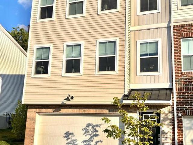 111 Four Leaf Dr