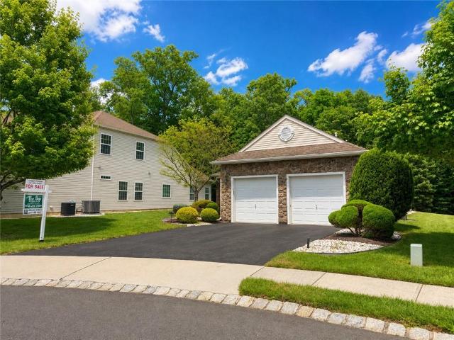 111 Fontaine Court