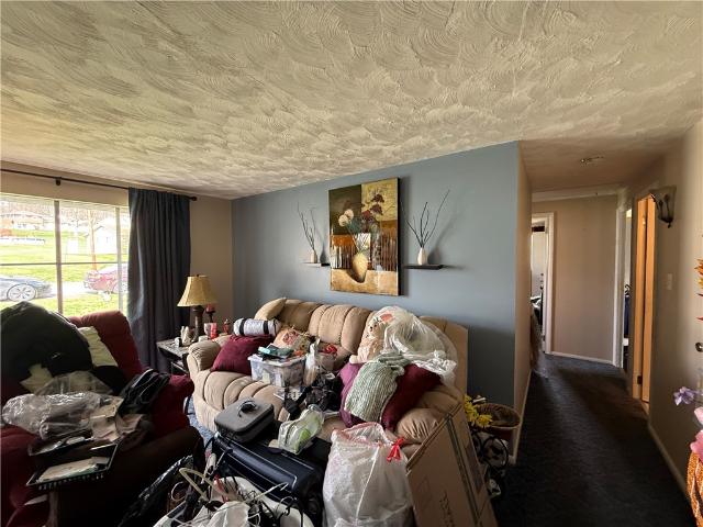 111 Forrestdale Dr