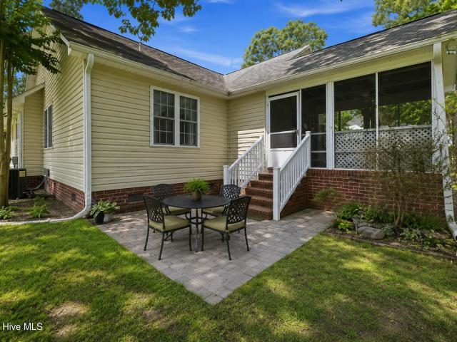 111 Finch Lane