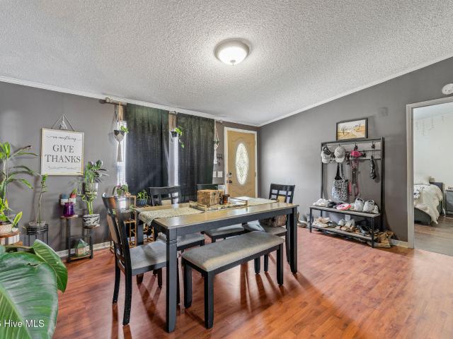 111 Knollwood Drive