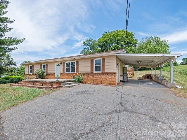111 Keith St, Clyde, NC 28721