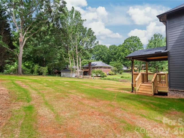 111 Keowee Circle