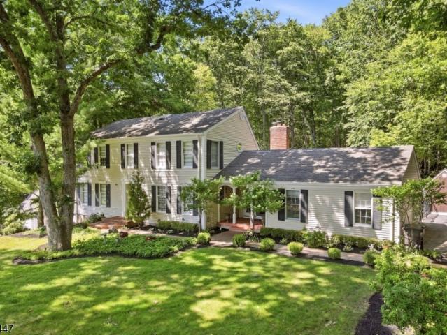 111 Kitchell Lake Dr