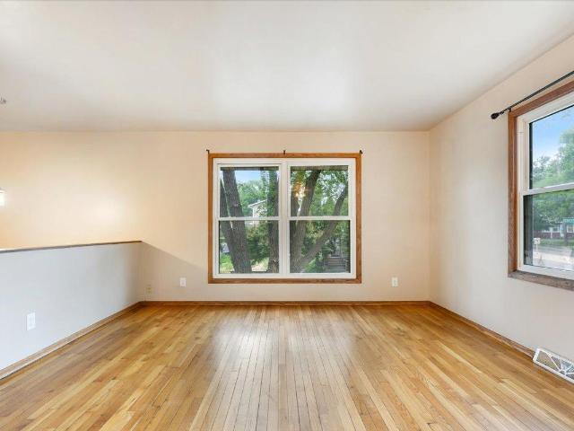 111 King Street E