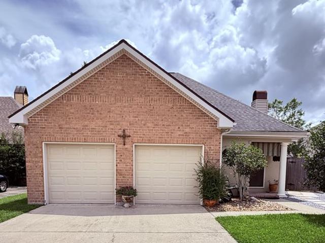 111 Kings Landing Sq, Lafayette, LA 70508