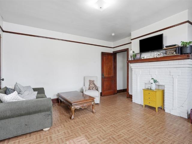 111 Harlem Ave