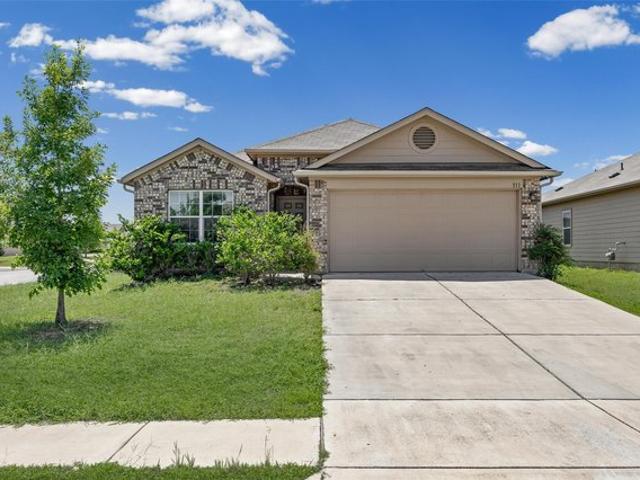 111 Hess Dr, Kyle, TX 78640
