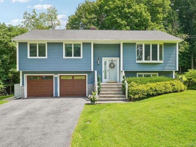 111 Hilltop Rd, Monroe, NY 10950