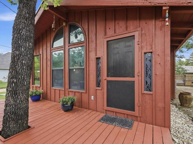 111 Oak Tree Lane