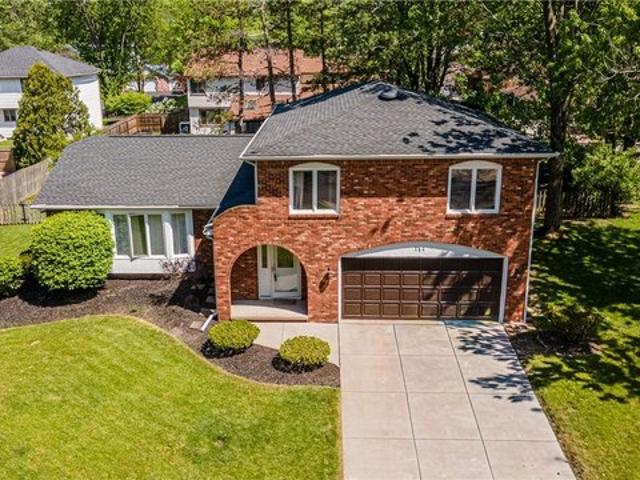 111 Obrien Dr, Lockport, NY 14094