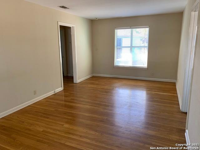 111 Laddie Pl, Unit B