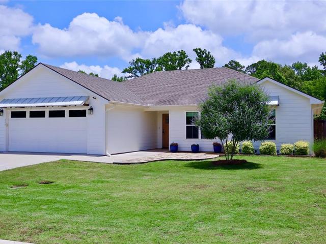 111 Lainey Lane