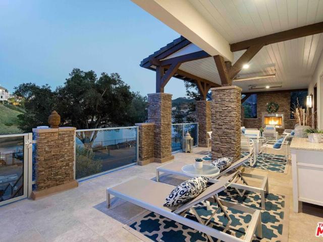 111 Lake Sherwood Drive