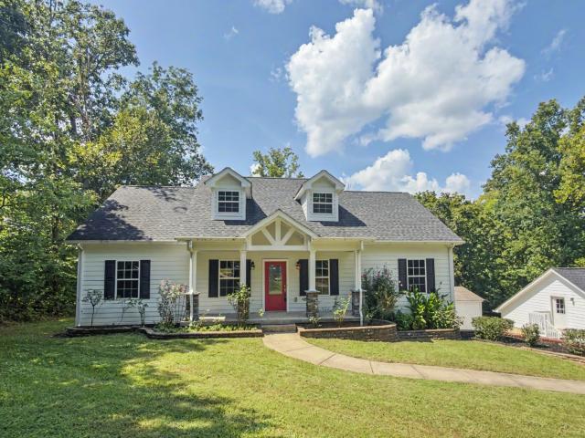111 Lakeland Dr