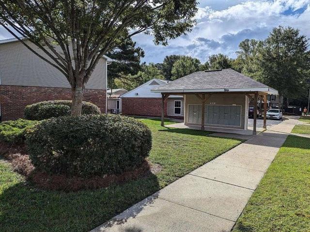 111 Lakeview Ter, Greenville, NC 27834