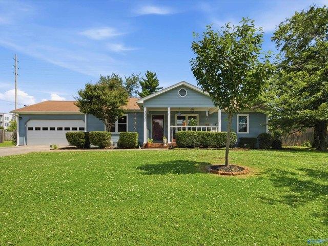 111 Lewis Ln, Madison, AL 35758