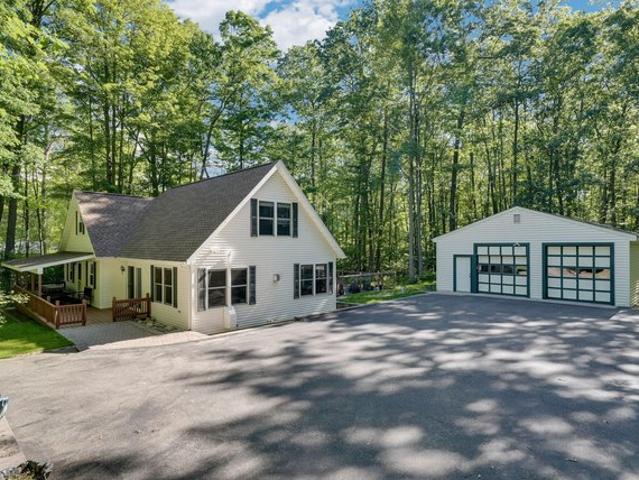 111 Leafy Ln, Roscommon, MI 48653