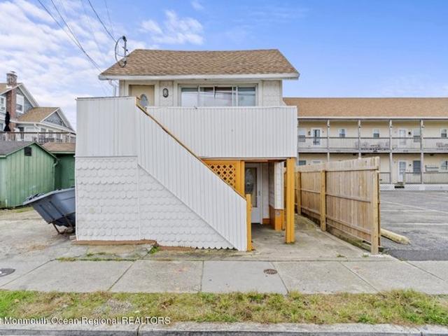 111 Lincoln Ave, Seaside Heights, NJ 08751