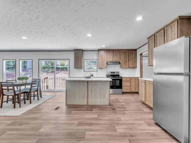 111 Montague Lane