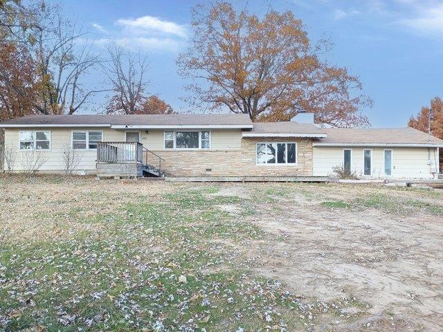 111 Maple St, Exeter, MO 65647