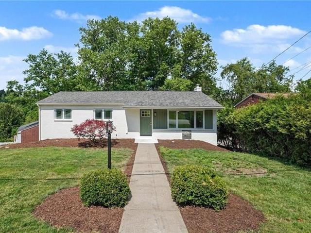 111 McKenzie Dr, Pittsburgh, PA 15235