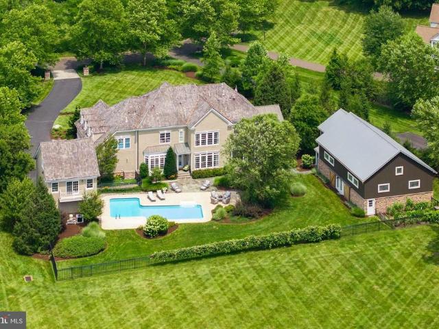 111 Meadow View Drive