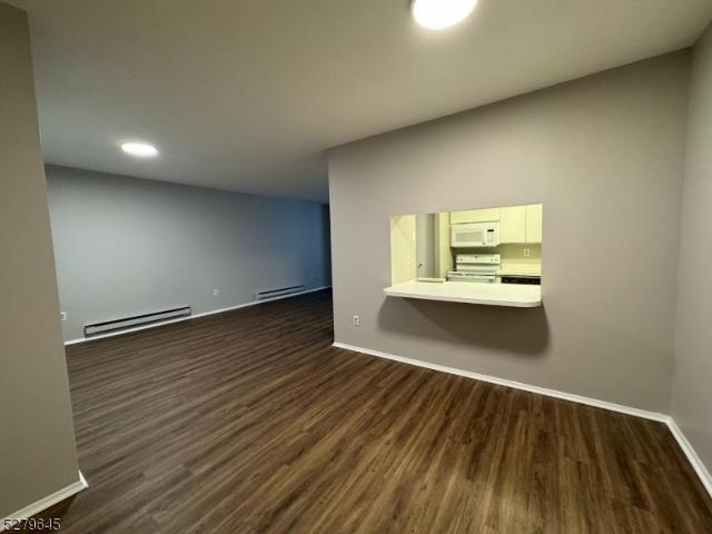 111 Mulberry St # 2R
