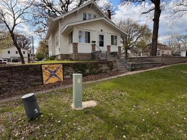 111 N 7th St, Sac City, IA 50583