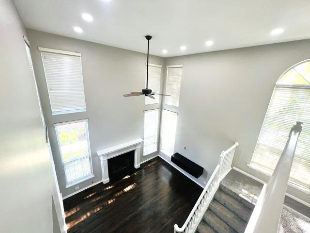 111 N Woodbury Lane