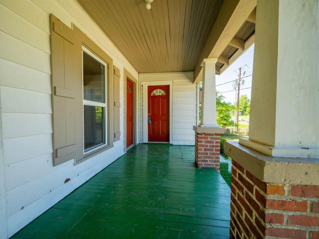 111 N Wyatt Dr