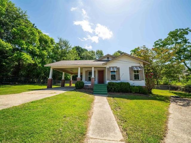 111 N Wyatt Dr, El Dorado, AR 71730
