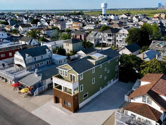 111 N Dorset Ave Apt C, Ventnor, NJ 08406